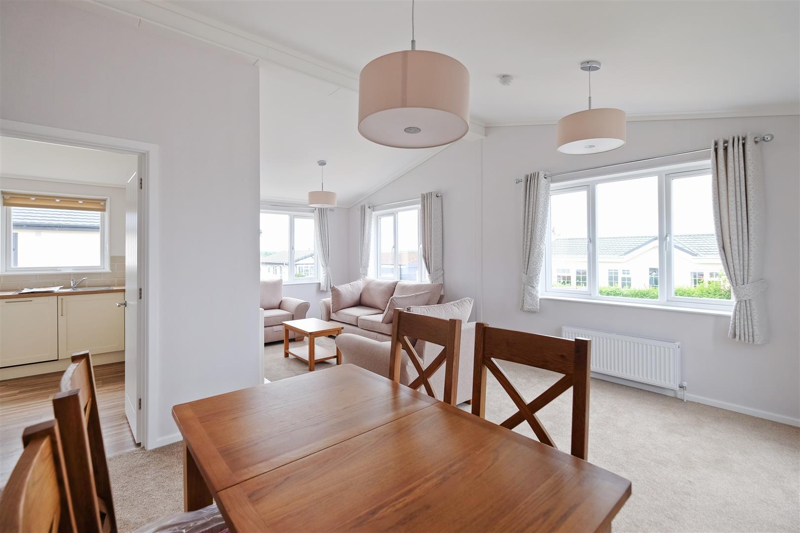 2 Bed, 1 Bath Property For Sale in Seasalter Lane, Seasalter, CT5 4BZ